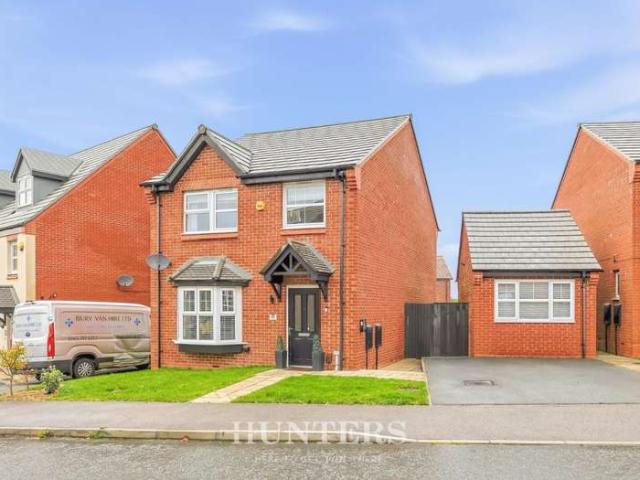 4 Bedroom Detached House