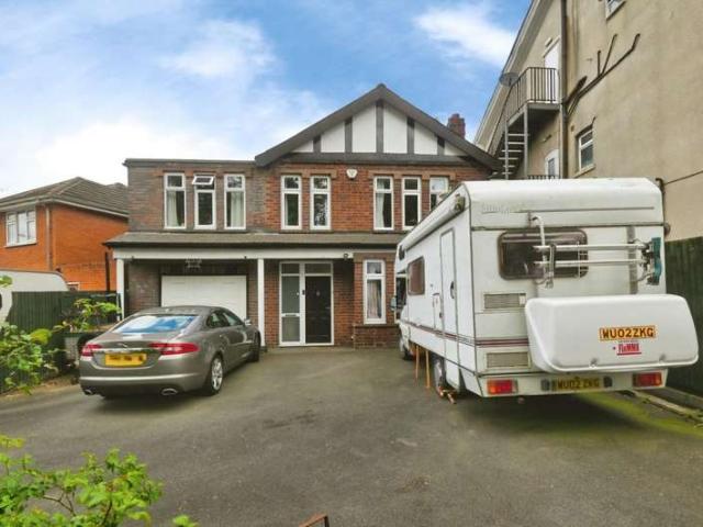 4 Bedroom Detached House
