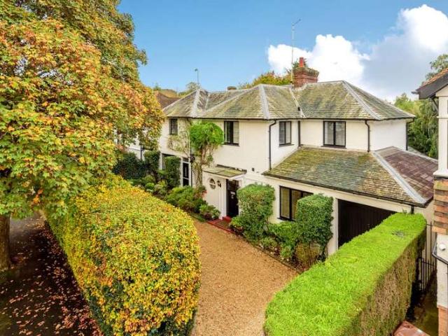 4 Bedroom Detached House