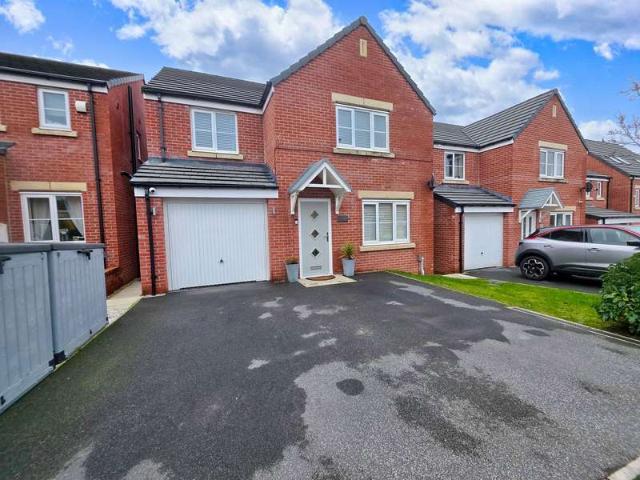 4 Bedroom Detached House