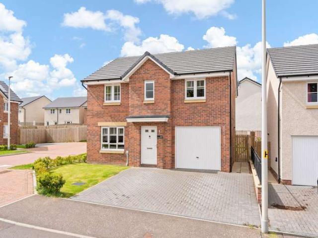 4 Bedroom Detached House
