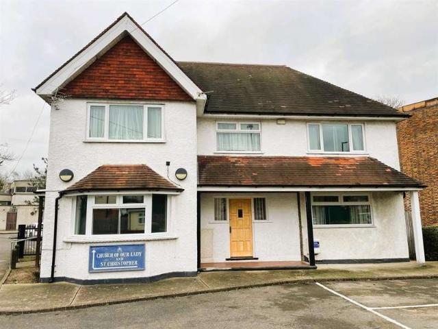 4 Bedroom Detached House