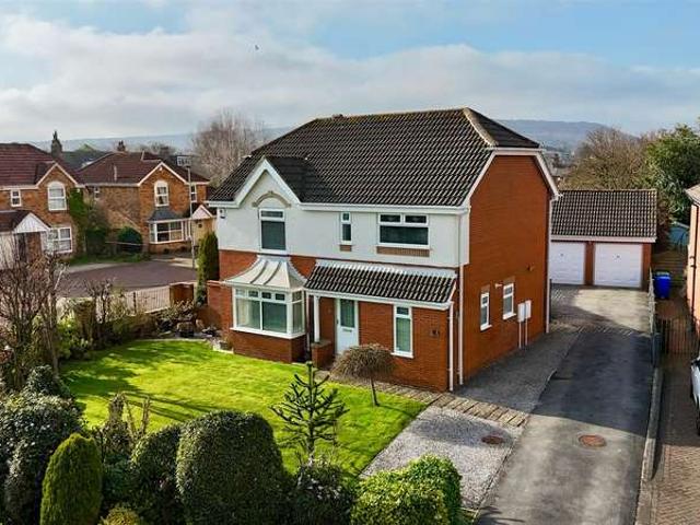 4 Bedroom Detached House