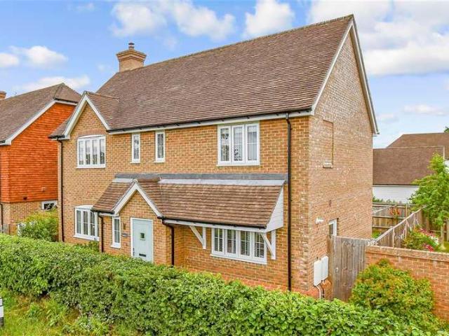 4 Bedroom Detached House