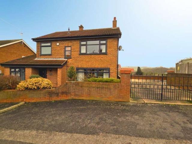 4 Bedroom Detached House