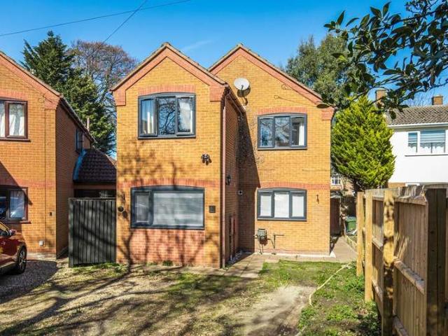 4 Bedroom Detached House