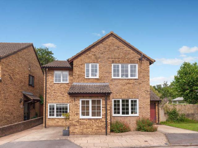 4 Bedroom Detached House