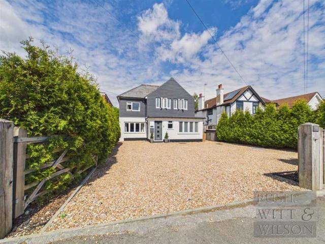 4 Bedroom Detached House