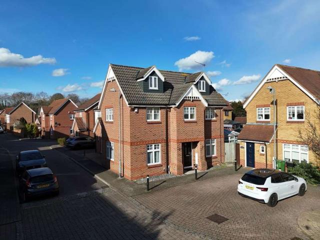 4 Bedroom Detached House