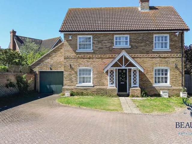 4 Bedroom Detached House