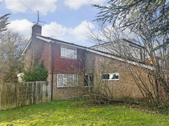 4 Bedroom Detached House