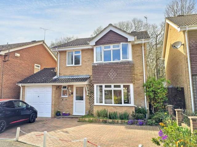 4 Bedroom Detached House
