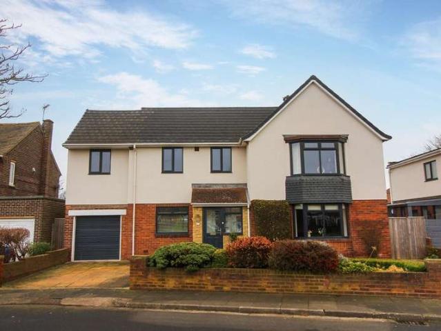 4 Bedroom Detached House
