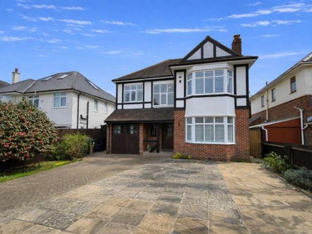 4 Bedroom Detached House