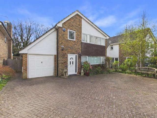 4 Bedroom Detached House