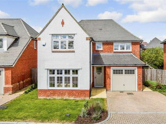 4 Bedroom Detached House