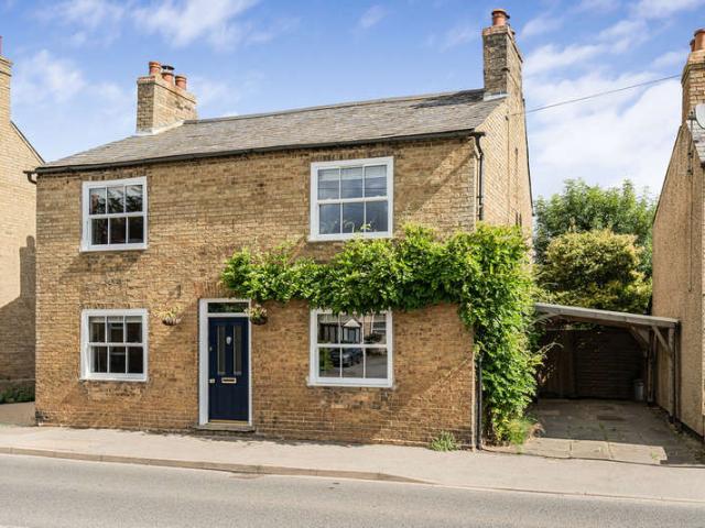 4 Bedroom Detached House