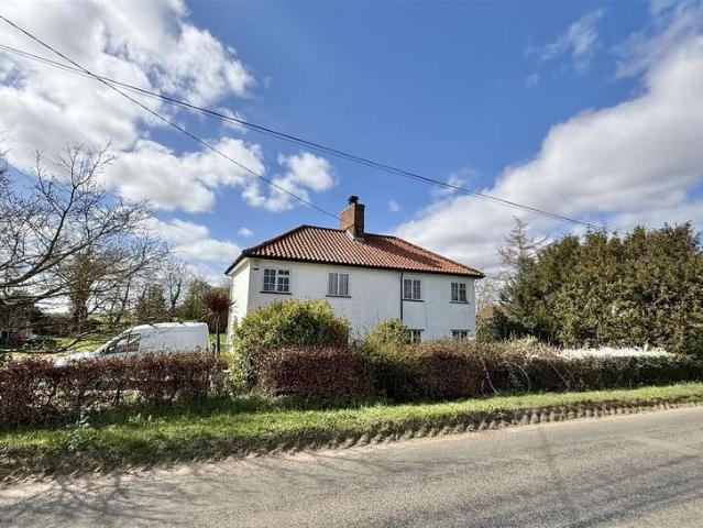 4 Bedroom Detached House