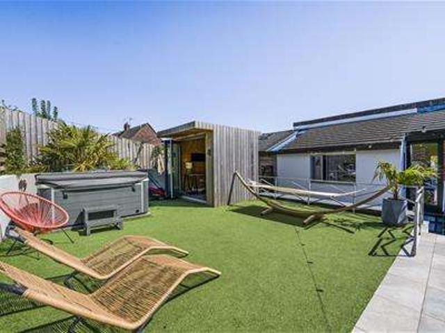 4 Bedroom Detached House