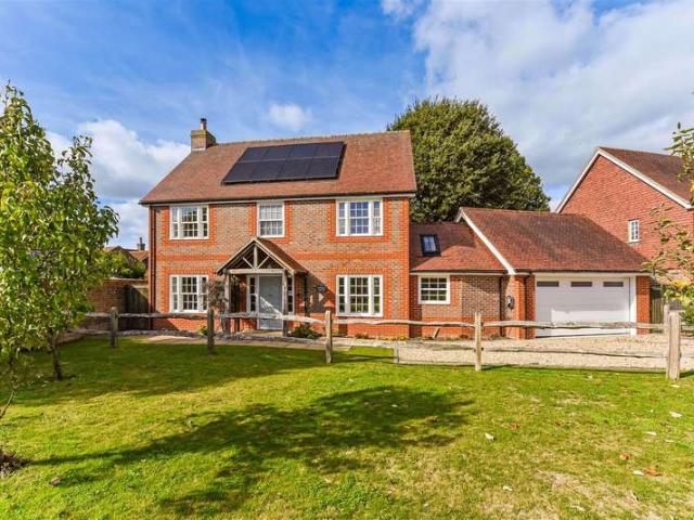 4 Bedroom Detached House