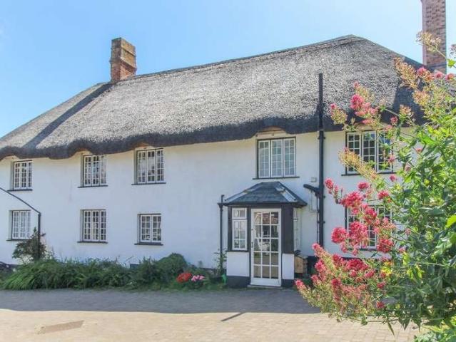 4 Bedroom Detached House