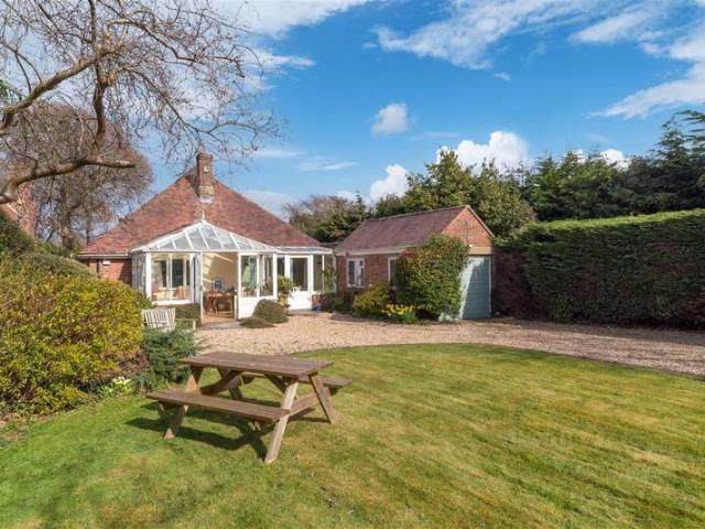 4 Bedroom Detached House