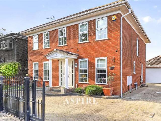 4 Bedroom Detached House