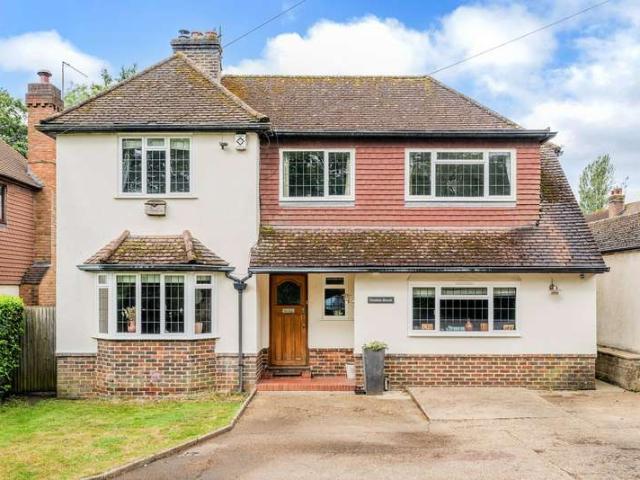 4 Bedroom Detached House
