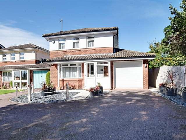 4 Bedroom Detached House