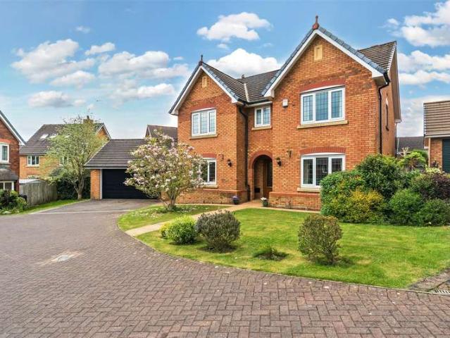 4 Bedroom Detached House