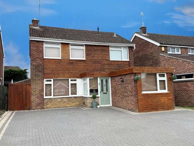 4 Bedroom Detached House