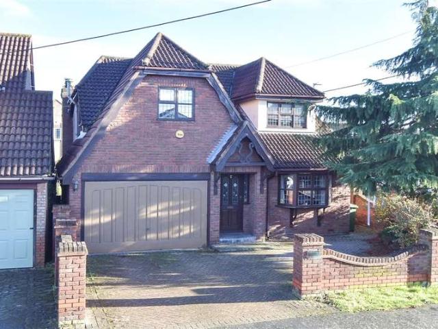 4 Bedroom Detached House