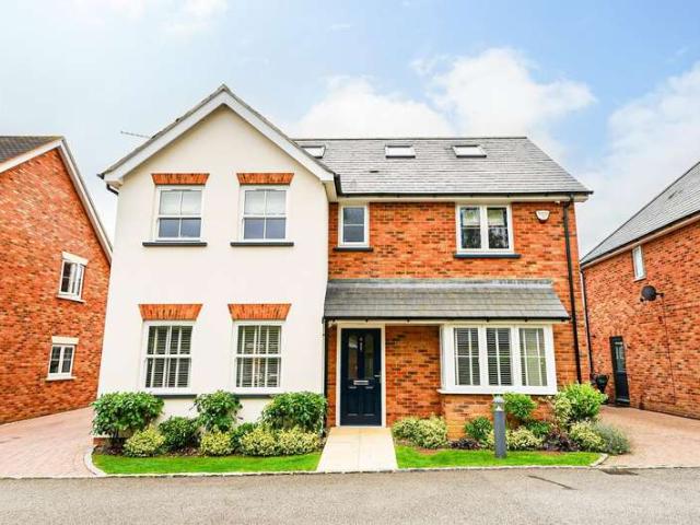 4 Bedroom Detached House