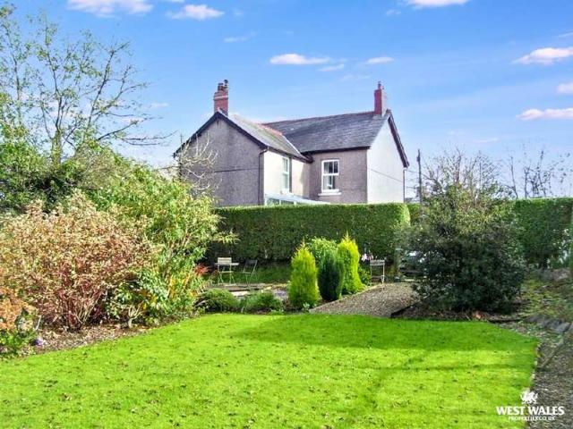 4 Bedroom Detached House