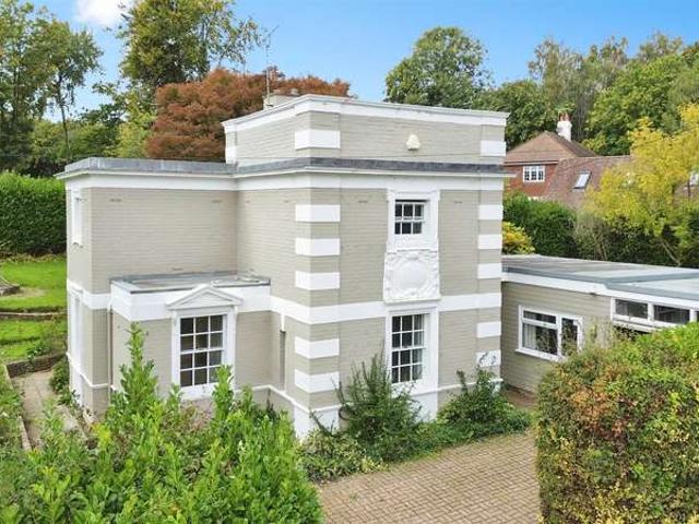 4 Bedroom Detached House