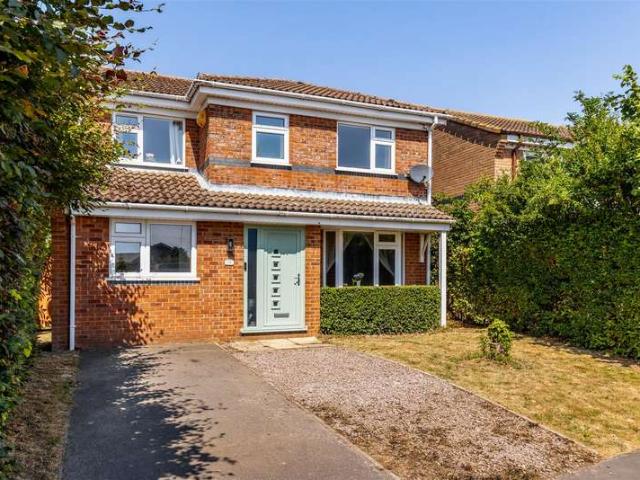4 Bedroom Detached House