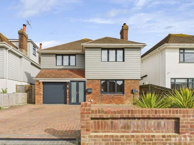 4 Bedroom Detached House