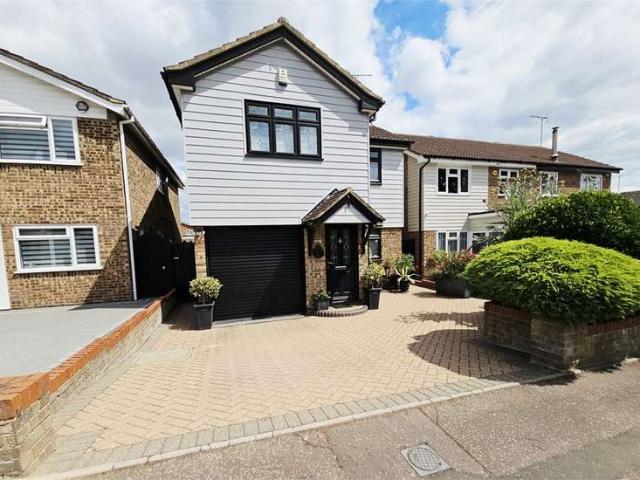 4 Bedroom Detached House