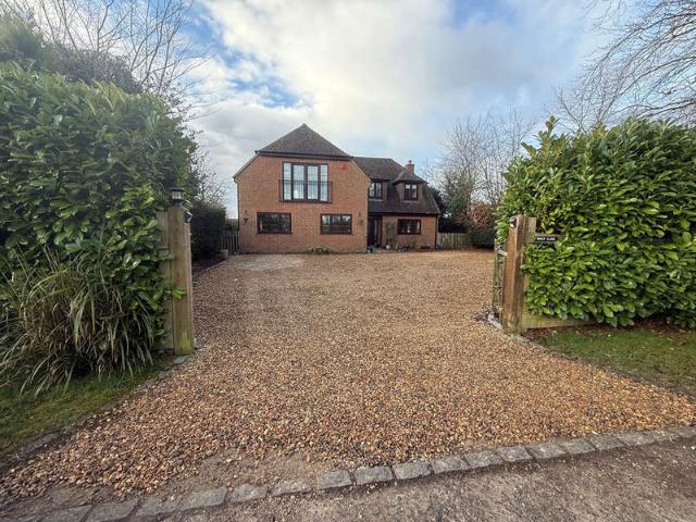 4 Bedroom Detached House