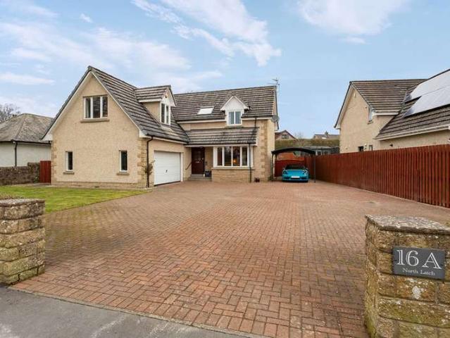 4 Bedroom Detached House