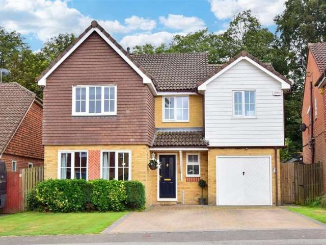 4 Bedroom Detached House