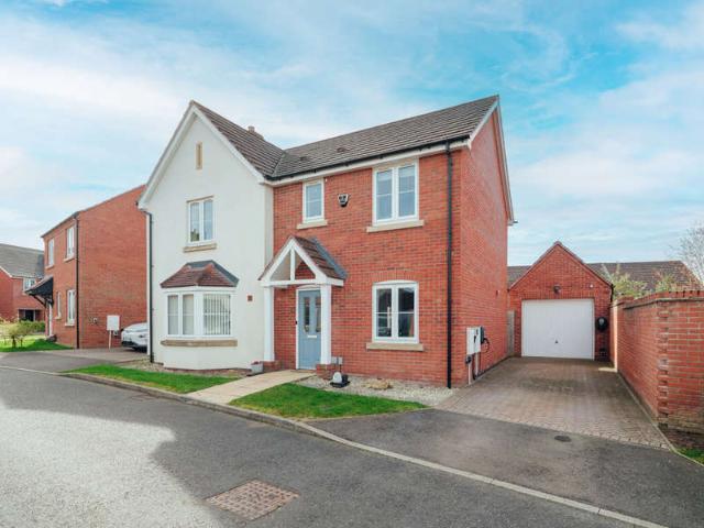 4 Bedroom Detached House