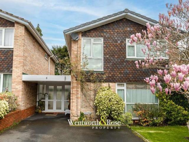 4 Bedroom Detached House