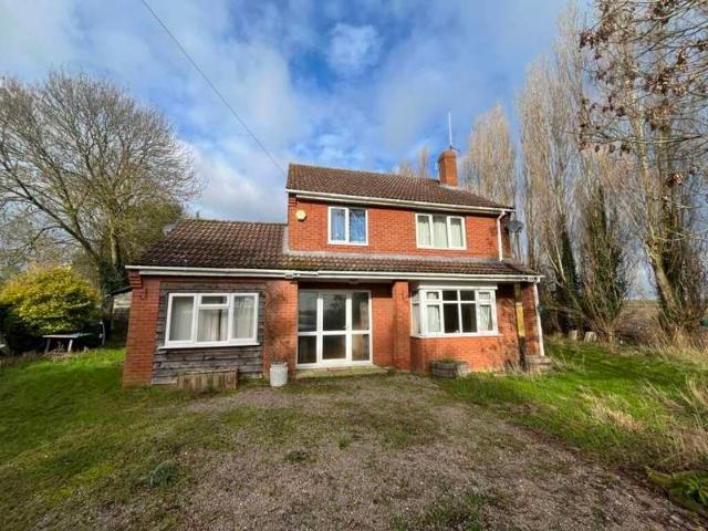 4 Bedroom Detached House