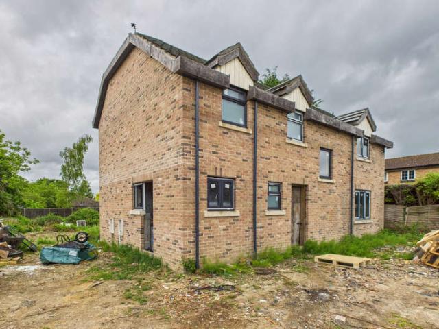 4 Bedroom Detached House