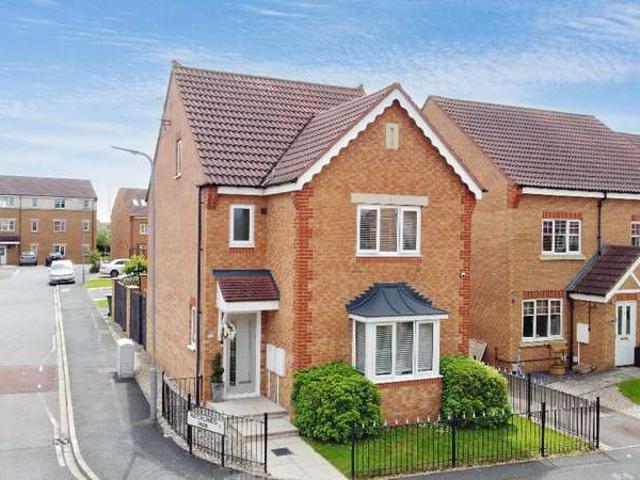 4 Bedroom Detached House