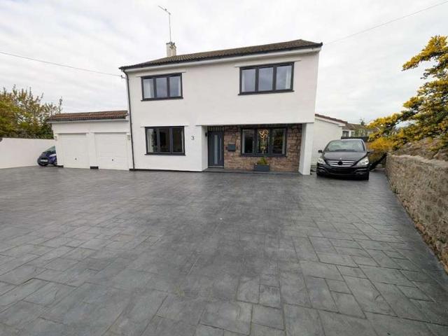 4 Bedroom Detached House