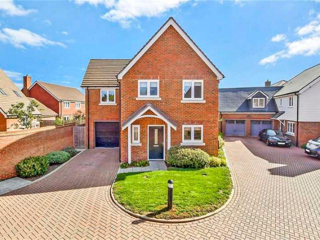 4 Bedroom Detached House