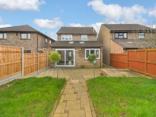 4 Bedroom Detached House