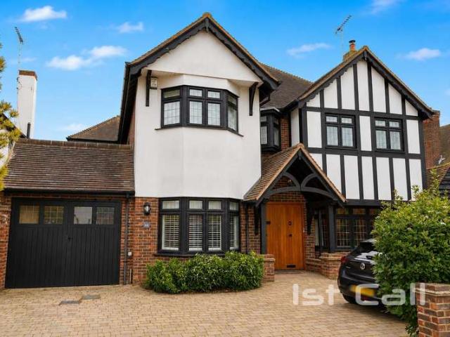 4 Bedroom Detached House